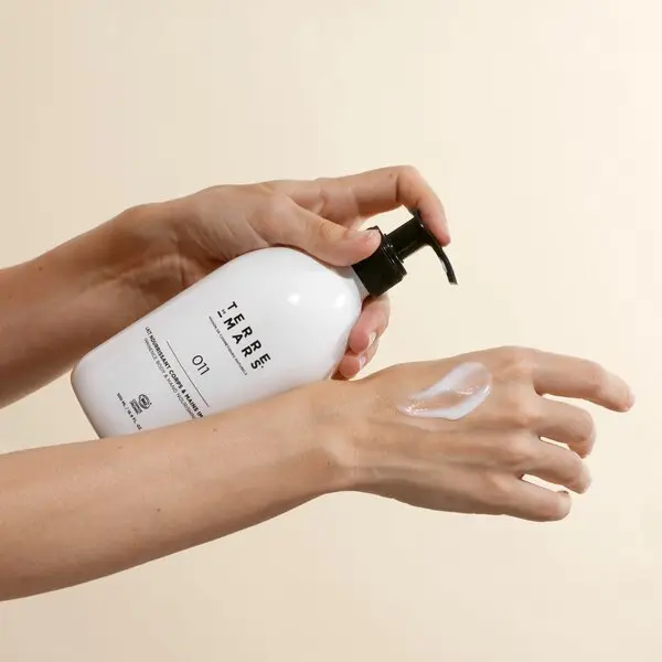 TERRE DE MARS Body & Hand Nourishing Milk Imminence - White
