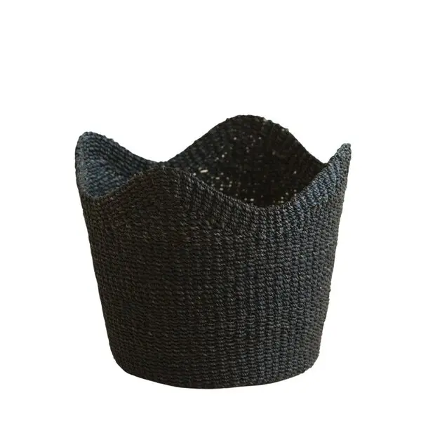 Likhâ Scallop Basket Handwoven Basket - Black
