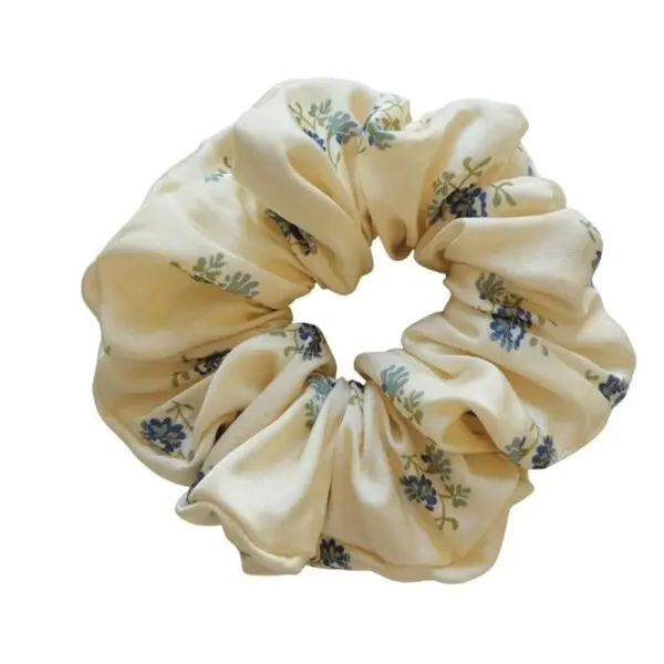 FOLK SAINT Neutrals / Oversized Soft Kindred Floral Scrunchie - White