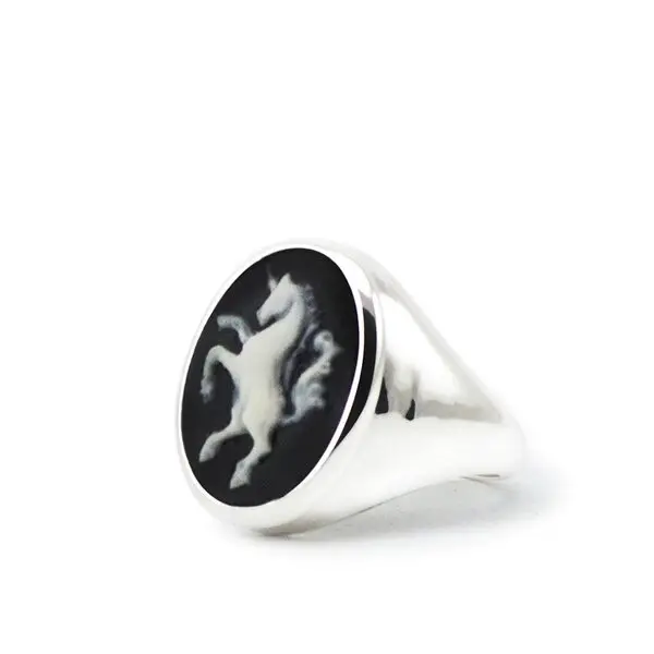 VINTOUCH ITALY Unicorn Cameo Ring - Silver