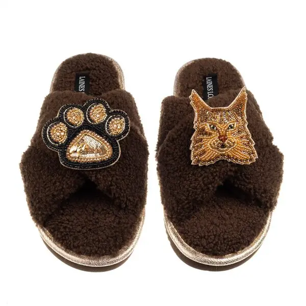 LAINES LONDON Neutrals Boucle Slippers With Paw & Ginger Maine Coon Cat Brooches Chocolate - Brown
