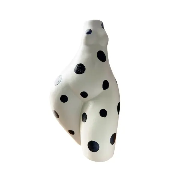 QUILLATTIRE Black / White Black And White Polka Dot Booty Vase - Black/white