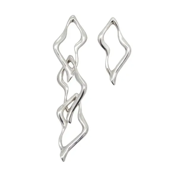 DARIA PACELLI JEWELRY Polaire Asymmetrical Earrings In Sterling - Silver