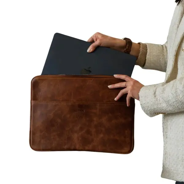 LEATHERE Macbook Leather Case - Brown