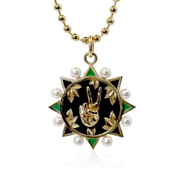 PASSIONATE PROTEST COLLECTION Black / Green Pearls Of Peace Pendant - Black/green