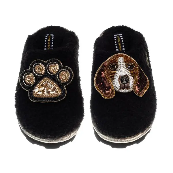LAINES LONDON Teddy Closed Toe Slippers With Beagle And Paw Brooches - Black