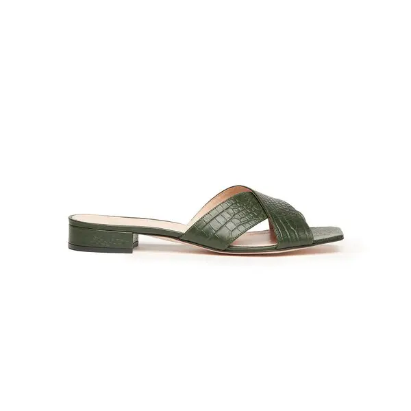 MIYANA BERLIN Imani Slides