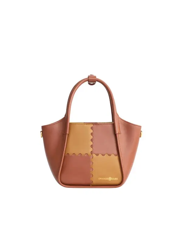 ORANGE CUBE Square Stitch Basket Bag - Brown