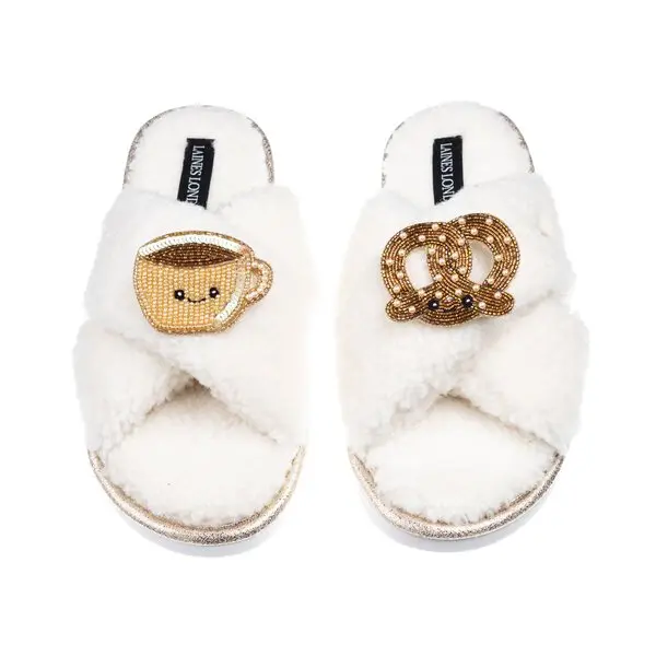 LAINES LONDON Neutrals / Laines Boucle Slippers With Laines Lovables Hot Chocolate & Pretzel Brooches Cream - White