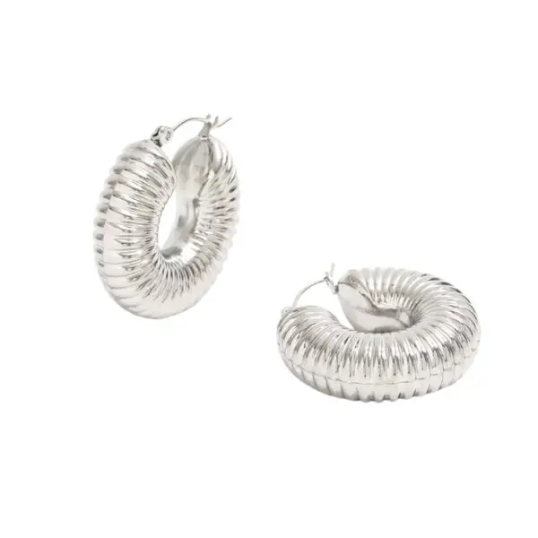 BERMUDA WATCH COMPANY Annie Apple Lilia Chubby Hoop Ridge Earrings - Silver