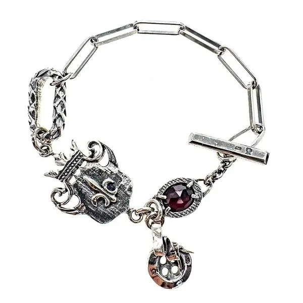 GEM KINGDOM Silver / Red Sterling Silver Garnet Charm Bracelet - Silver/red
