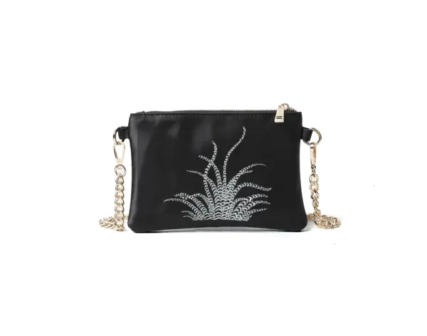 BELL HUTLEY Embroidered Vine B Bag - Black