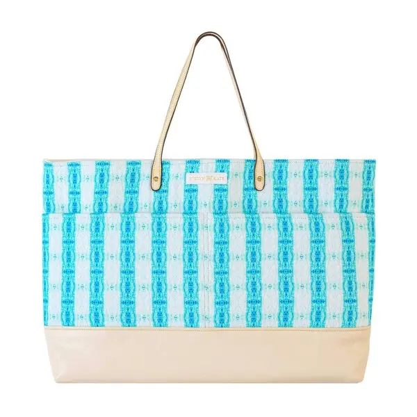 EVELYN & KATE Blue / White / Neutrals Island Tropical Blue Classic Canvas Tote With Leather Base & Straps - Blue/white