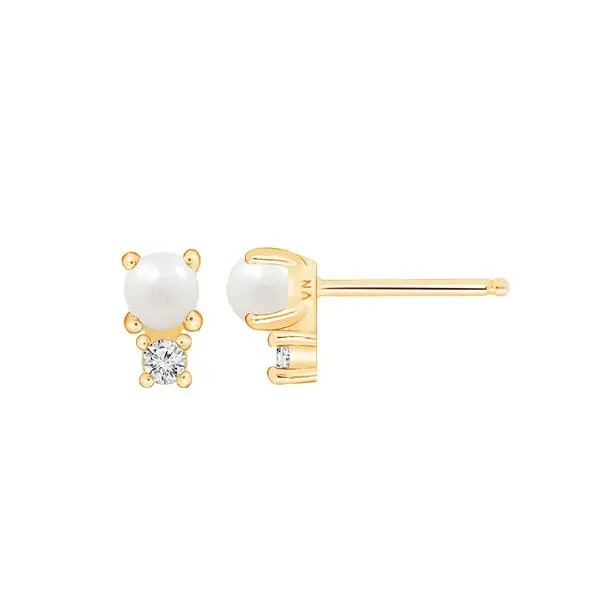 DIAMONBLISS Marilyn Monroe Pearl Earrings - Gold