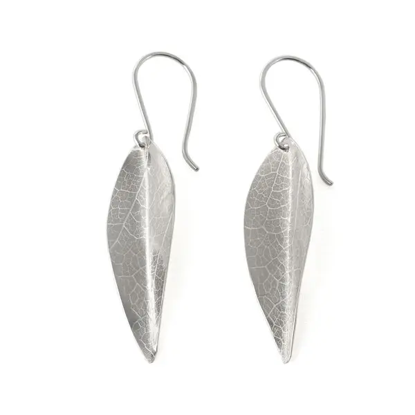 ZULA JEWELRY + DESIGN Leaf Earrings In Large - Silver