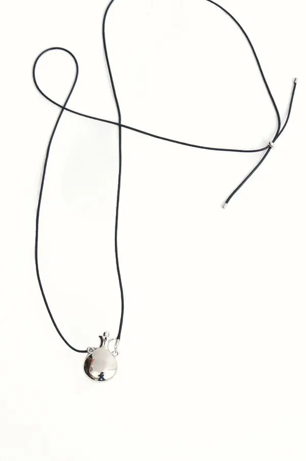 FRONT ROW SHOP Flask-shaped Pendant Necklace - Silver