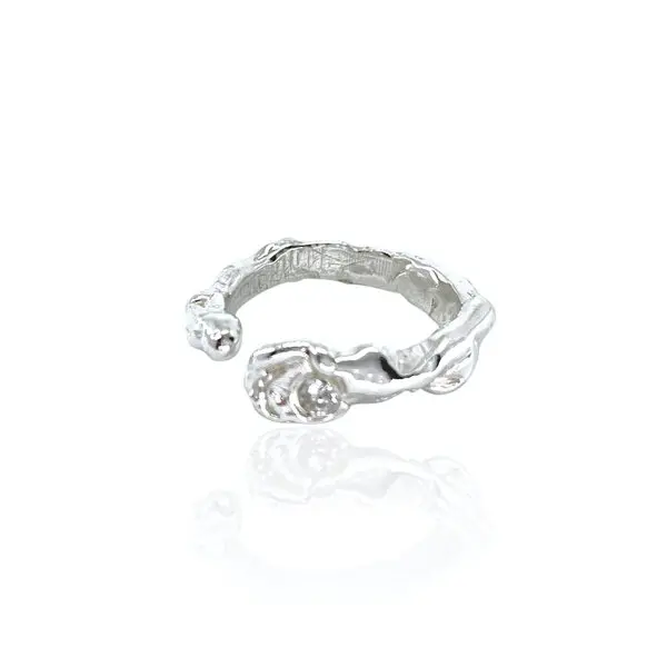 BIO-TRIMMINGS Onnes Sculpted Cubic Zirconia Ring - Silver