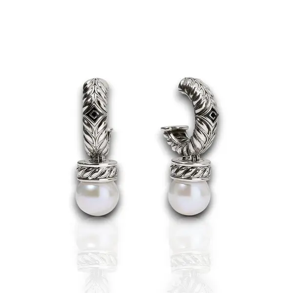 DANEILA LÉON Sterling Freshwater Pearl Earrings - Silver