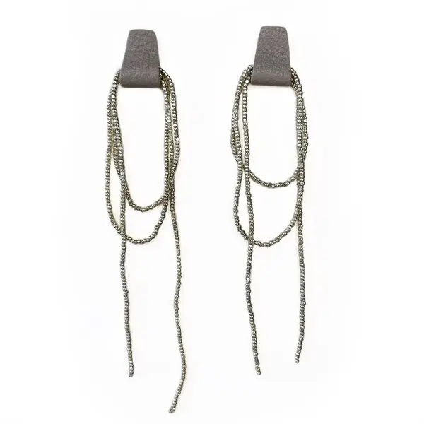 WAIWAI Neutrals Bliss Beaded Dangle Earrings - Black