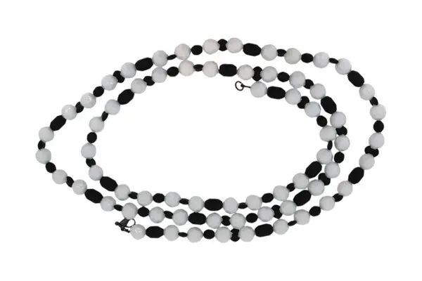 VICKISARGE Black / White Lydia's Long Chain Necklace - Black/white