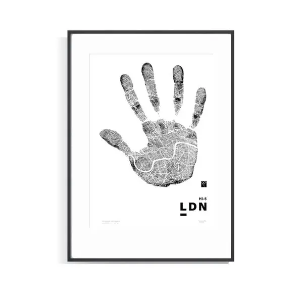 Curiosity Snug Hi-five Series Ldn London Limited Edition Print - Black