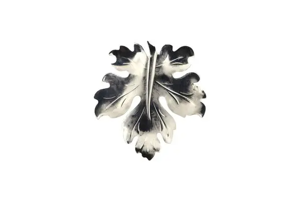 VICKISARGE Big Leaf Pin - Silver