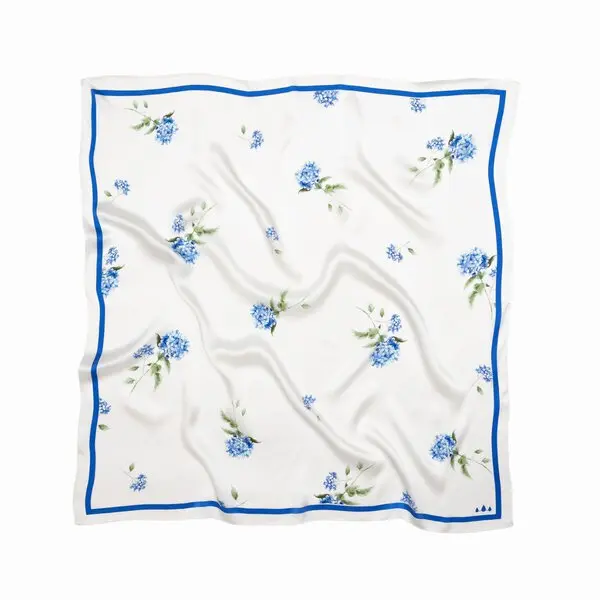 RAINSISTERS White / Blue White & Blue Large Floral Natural Silk Scarf - White/blue
