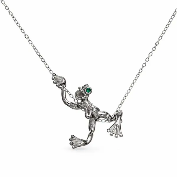 PEARL CODE Frog Statet Necklace - Silver