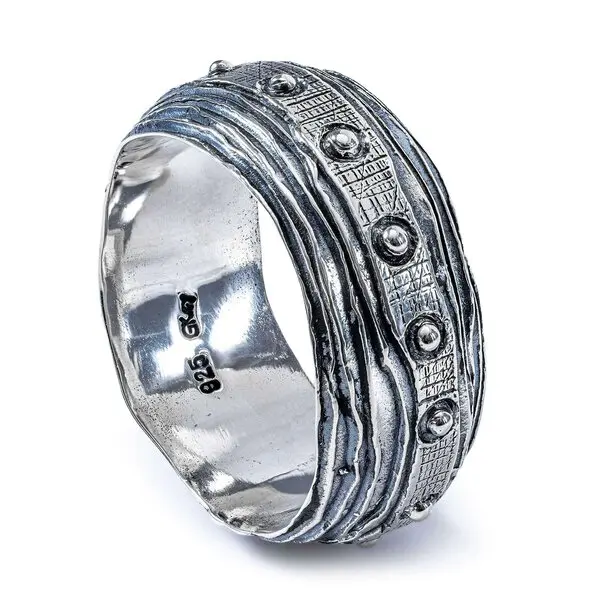 GERMAN KABIRSKI Flu Oxidized Thin Ring With Layered Texture And Rivet Details - Silver