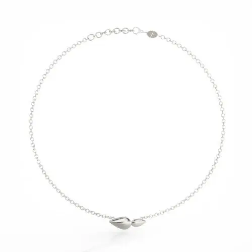LINDA FIORE Lotus Necklace - Silver