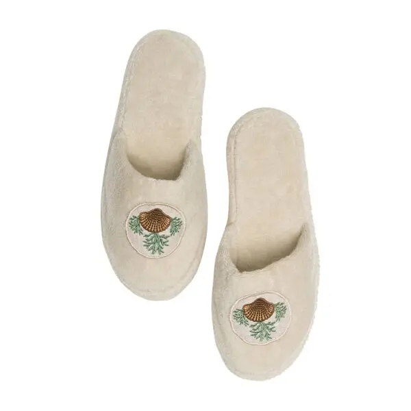 KM HOME COLLECTION Seashell Embroidery Cotton Bath Slippers - White
