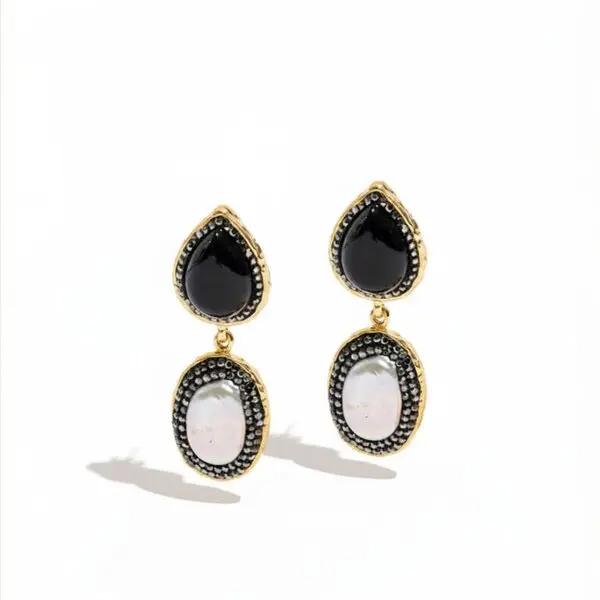ORNARE THE LABEL Olivia Earrings – Onyx & Pearl - Gold