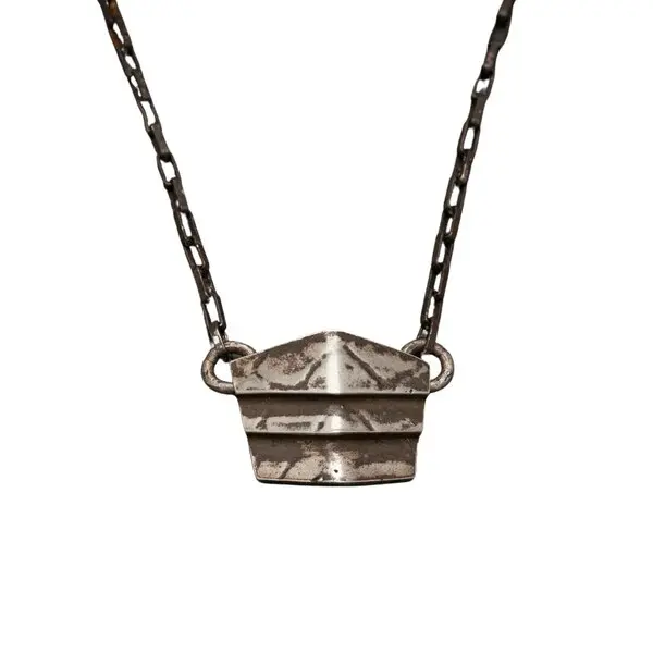 ZULA JEWELRY + DESIGN Silver / Grey Shield Necklace - Silver/grey