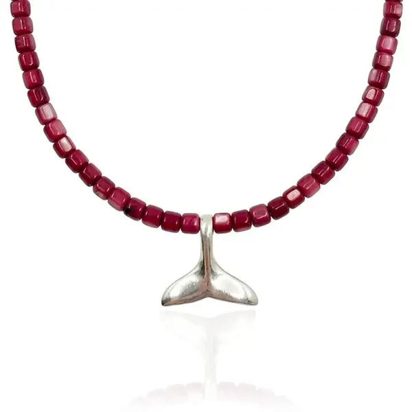 THE PHEIA Plum Beaded Whale Tail Necklace - Silver