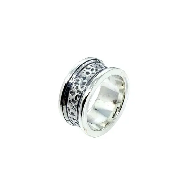 TG-JEWELLERY BY TAMARA GERVASIO Silver / Black Street Ring Band – Sterling Silver - Silver/black