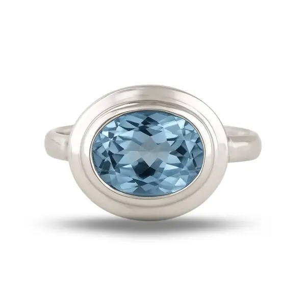 DAINTY LONDON Oval-cut Sky Topaz Gemstone Ring Avery - Blue