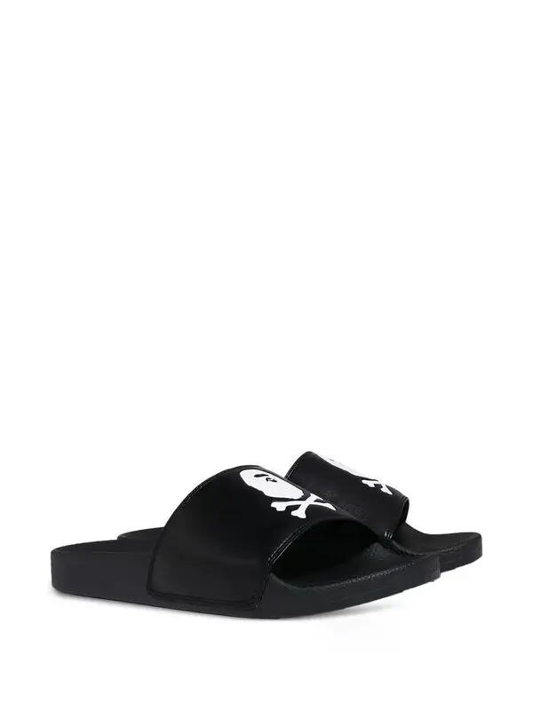 A BATHING APE Crossbone Flat Slides