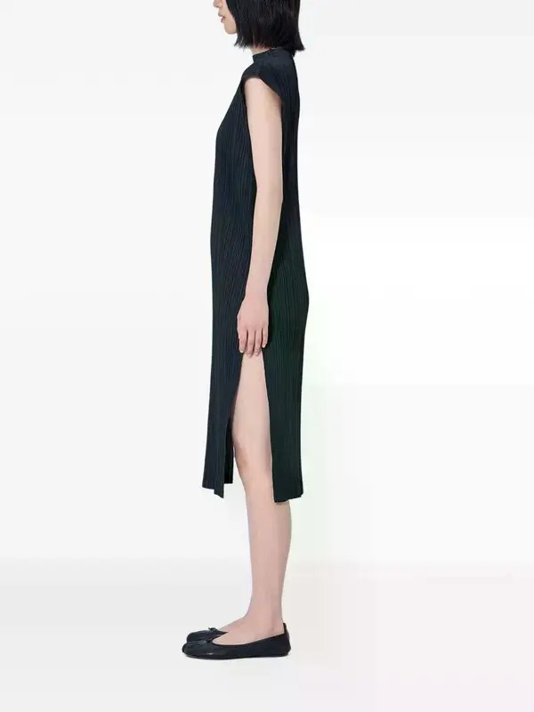 Issey Miyake Pleated Sleeveless Dress - Black