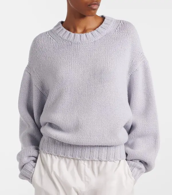 Khaite Gemma Oversized Cashmere Sweater