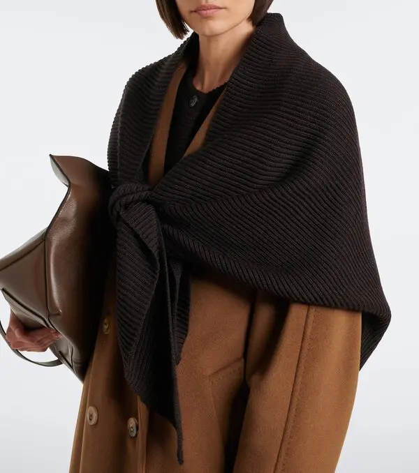 Max Mara Virgin Wool Shawl