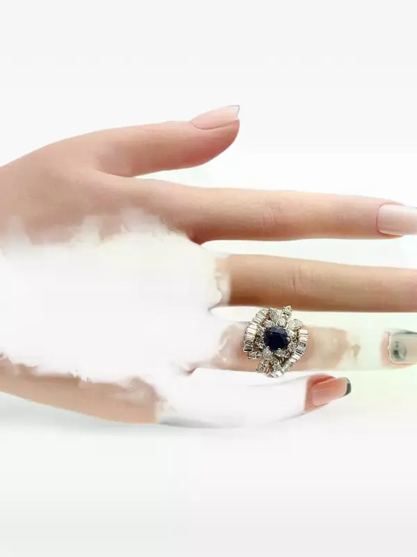 LB EXCLUSIVE Sapphire And Diamond Ring