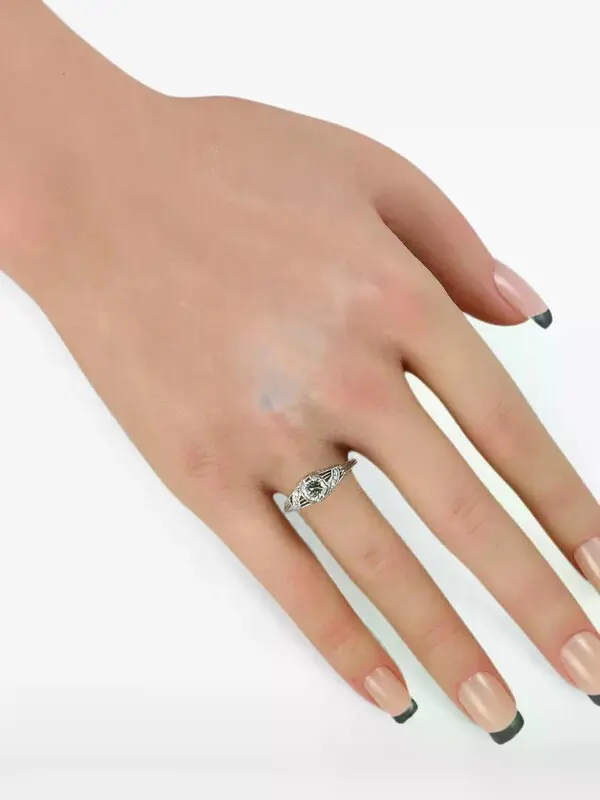 LB EXCLUSIVE Diamond-embellished Engagement Ring - Silver