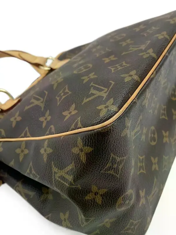LOUIS VUITTON 2005 Batignolles Monogram Handbag