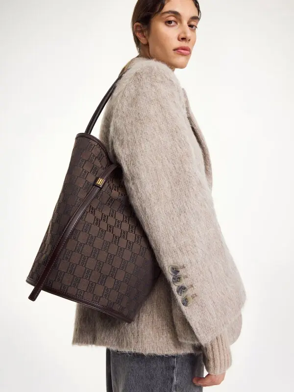 BY MALENE BIRGER Maryllon Bucket Bag - Bison