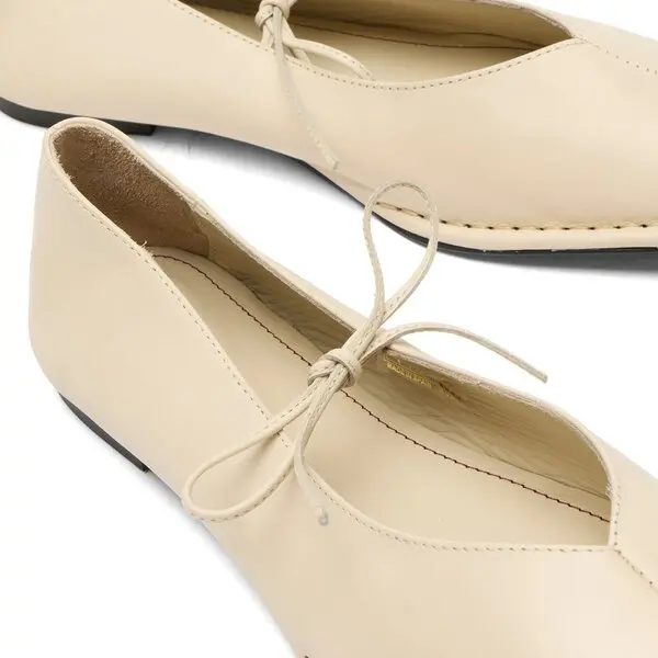 ALOHAS Sway Leather Ballet Flats - Cream