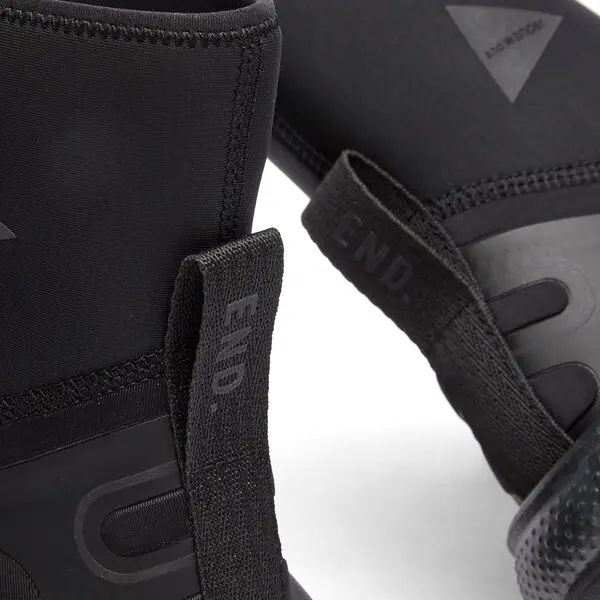 CROCS End. X And Wander X Trailbreak