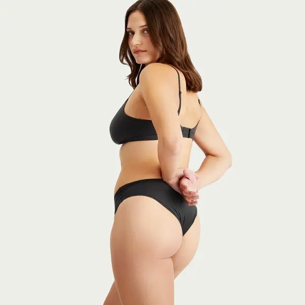SKIMS Fits Everybody Crossover Bralette - Onyx
