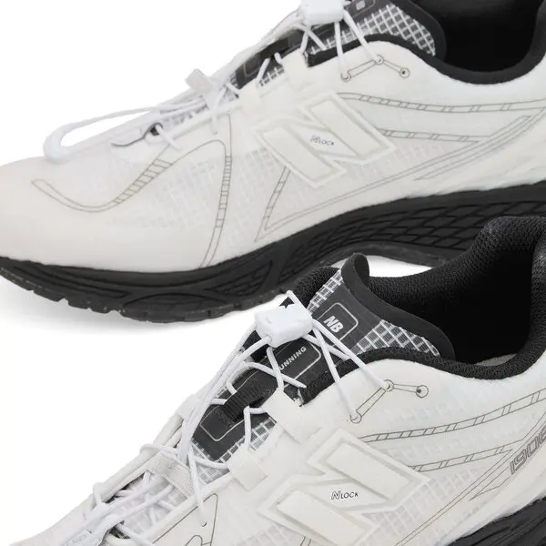 NEW BALANCE 1906r Sneaker - White