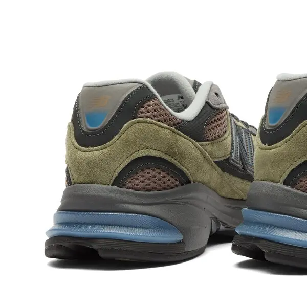NEW BALANCE 2010 Sneaker