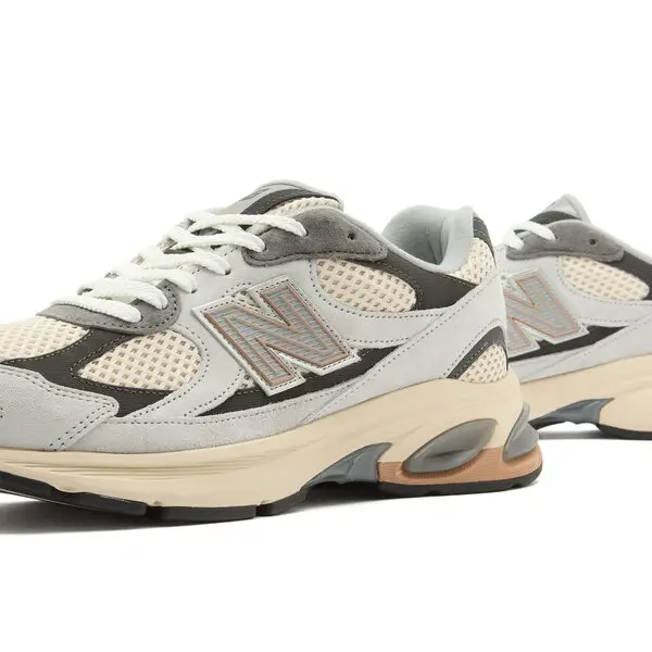 NEW BALANCE 2010 Sneaker
